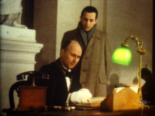 One, Two, Two: 122, rue de Provence (Film 16 mm) | Bd-cine.com